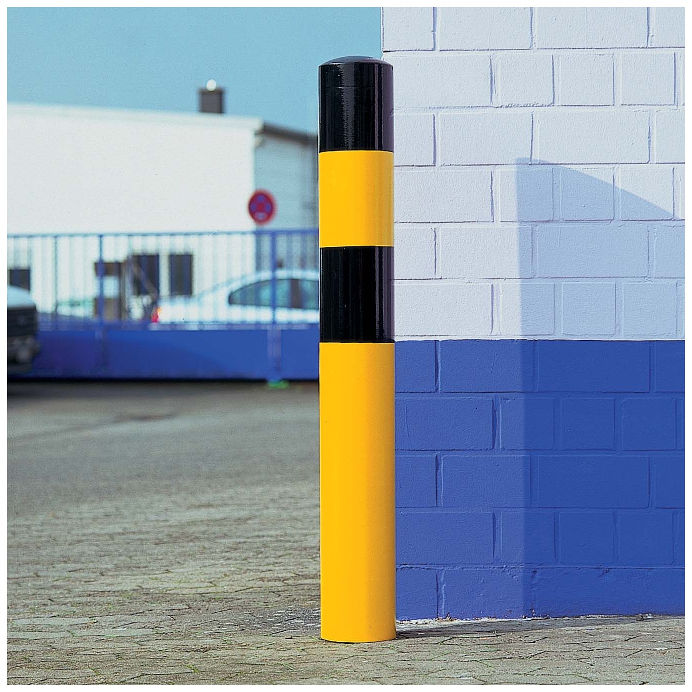 Black Bull Extra Large Heavy Duty Bollards | Bollards