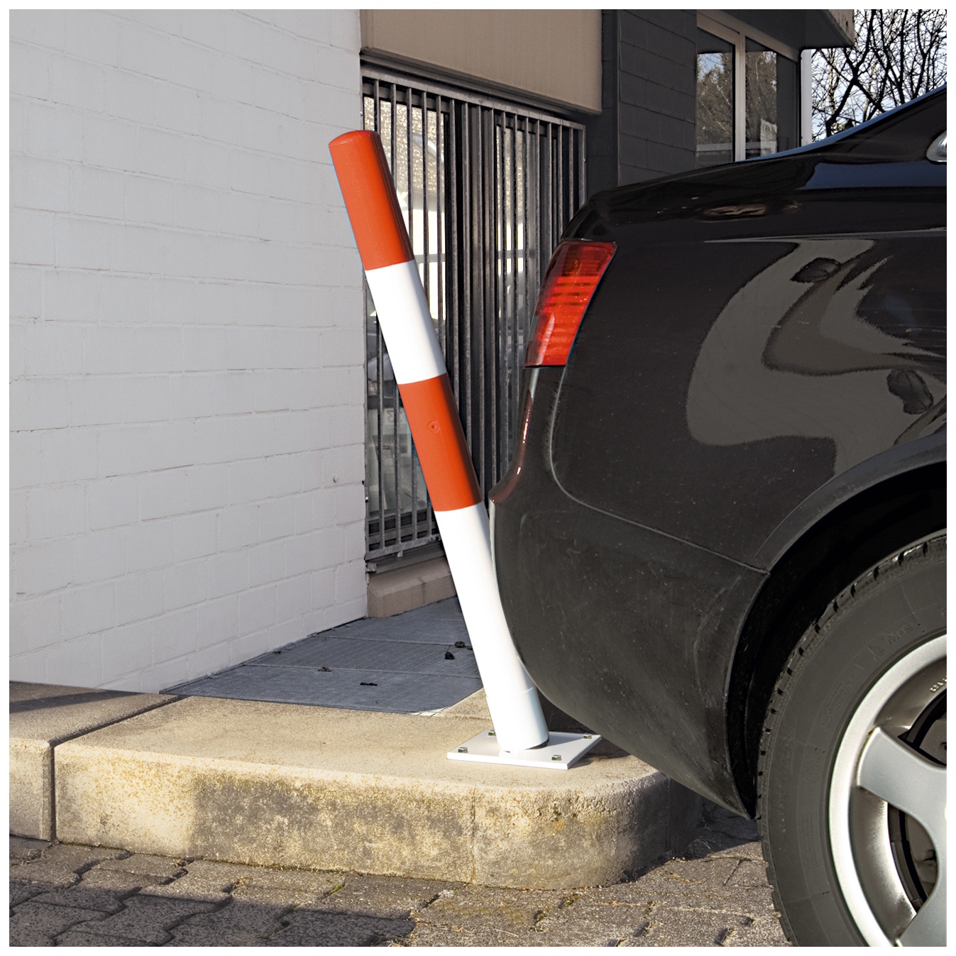 TRAFFIC-LINE Self-righting Barrier Posts | Bollards